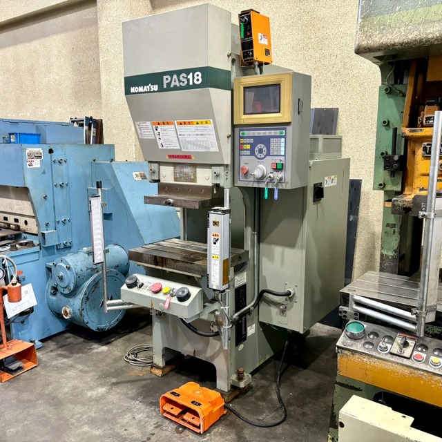 コマツ 18tonサーボプレス PAS18×40 | UMNET（ユーエムネット）