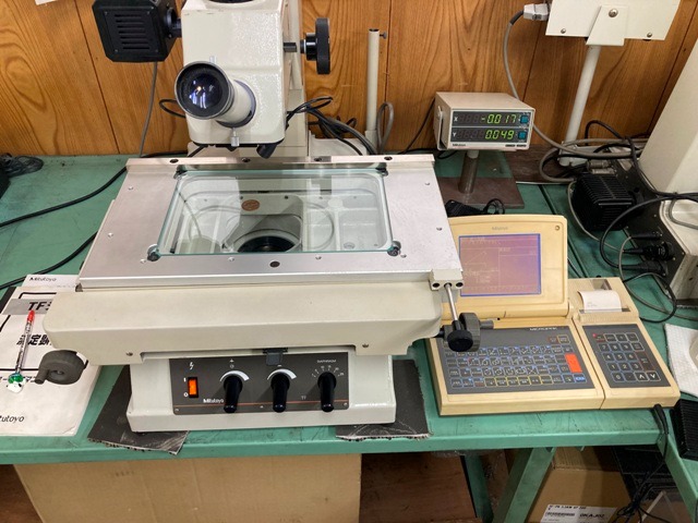 ミツトヨ 工具顕微鏡 TF-1020 | UMNET（ユーエムネット）